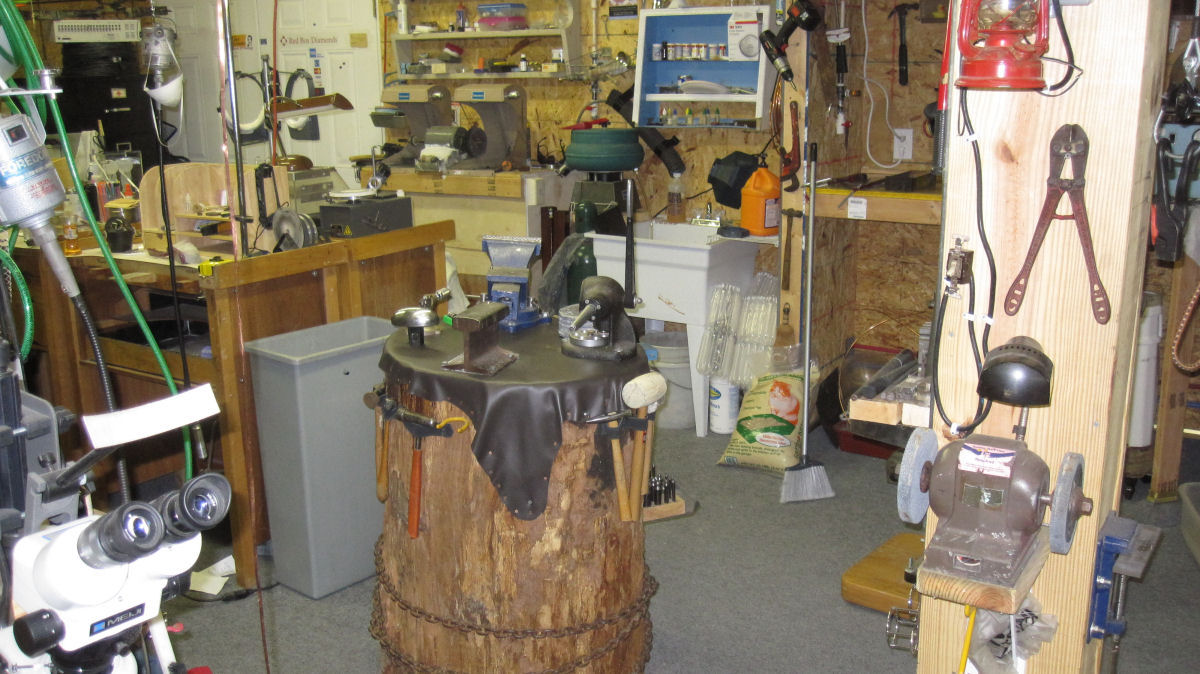 I'd like a stump in my studio - Jewelry Discussion - Ganoksin Orchid ...