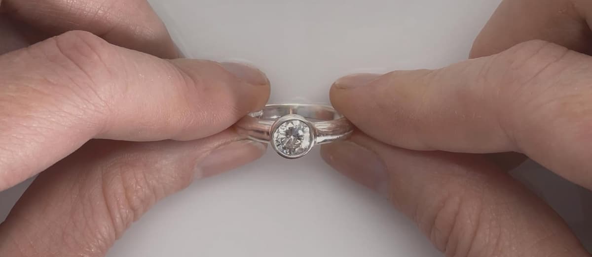 How to Repair a Bezel by Patching - How-To Video - Ganoksin Jewelry ...