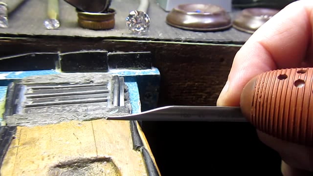 Examining Graver results - How-To Video - Ganoksin Jewelry Making Community