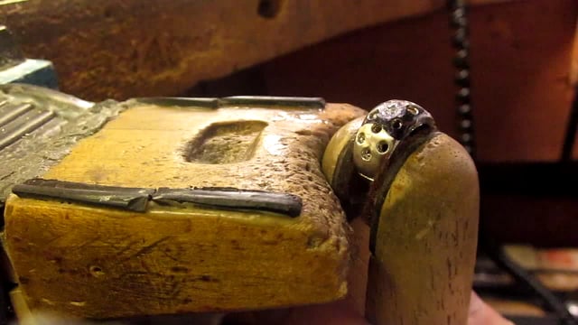 Gypsy Setting-Finish - How-To Video - Ganoksin Jewelry Making Community