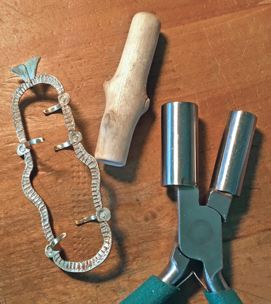 How to Mount Objects in Metal Frames - Ganoksin Jewelry Making Community